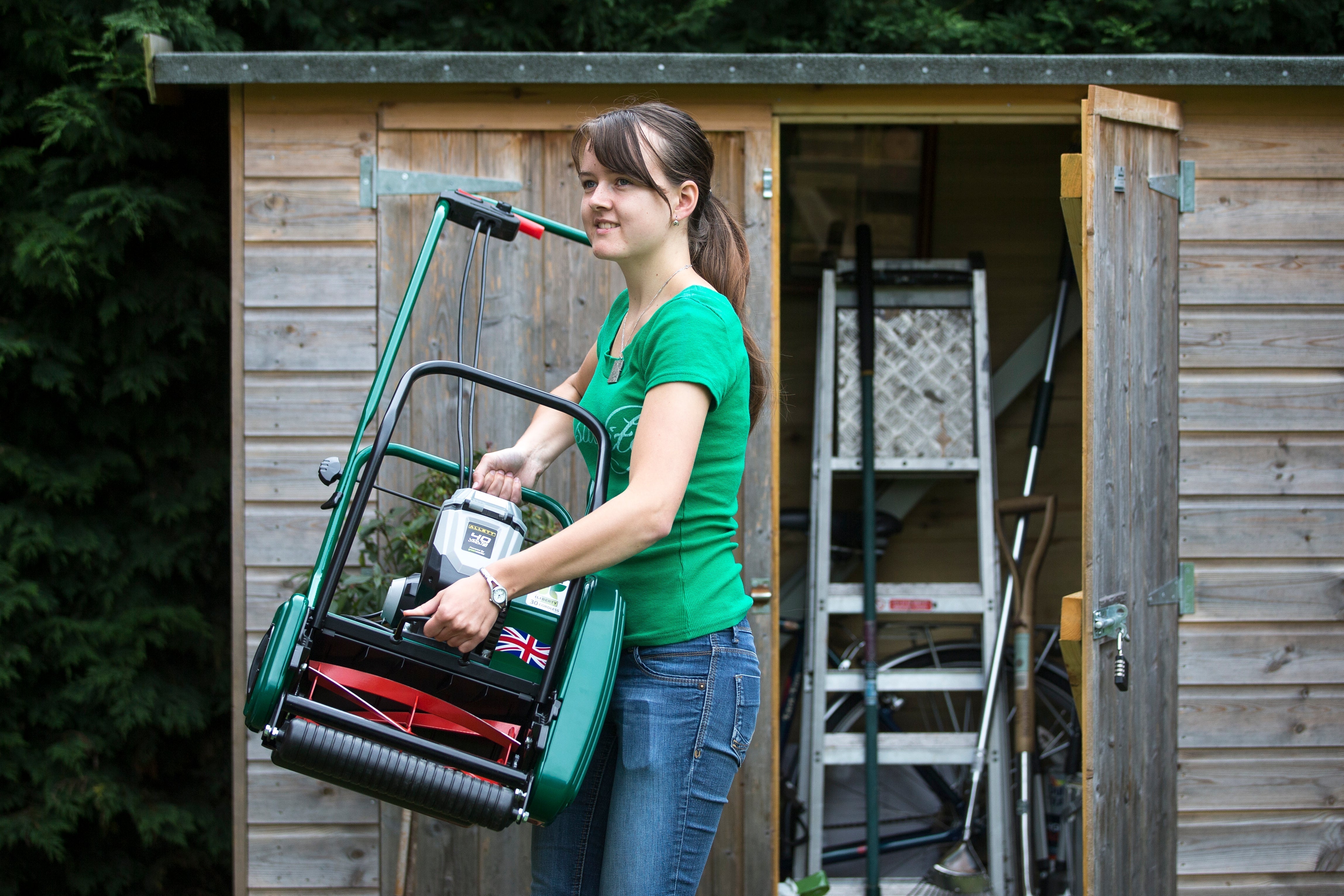 Allett Push Cylinder Mowers on The Market – ALLETT US